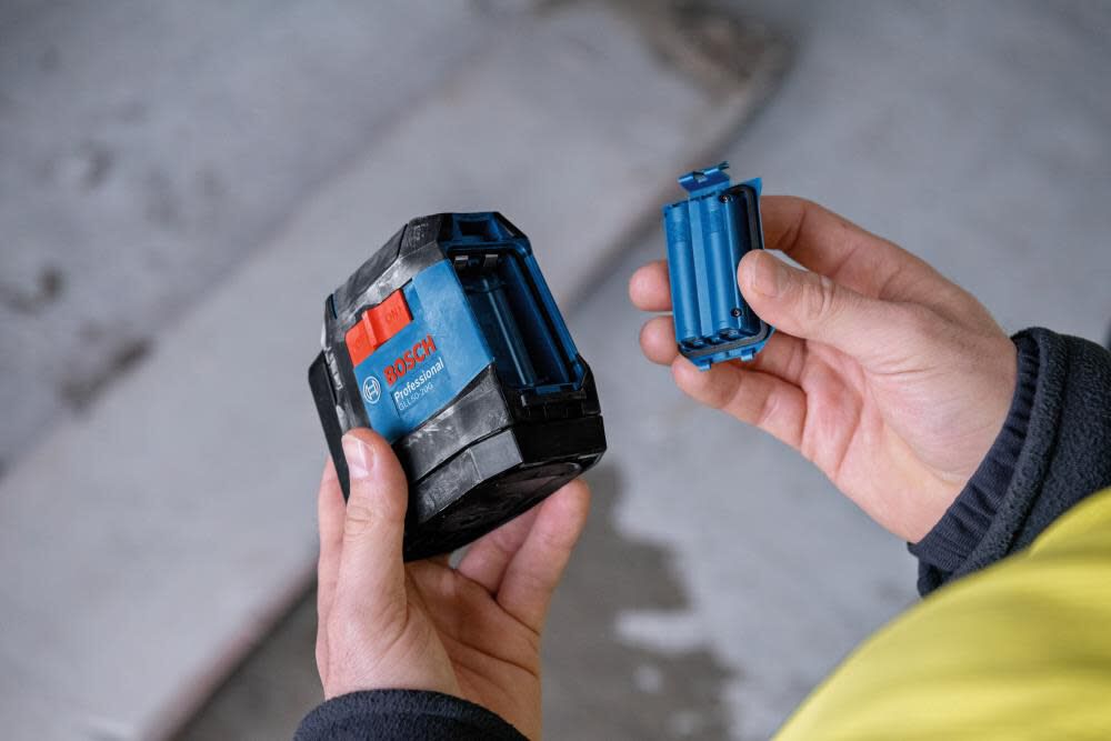 Bosch Green-Beam Self-Leveling Cross-Line Laser with 3.7V 1Ah Battery ...