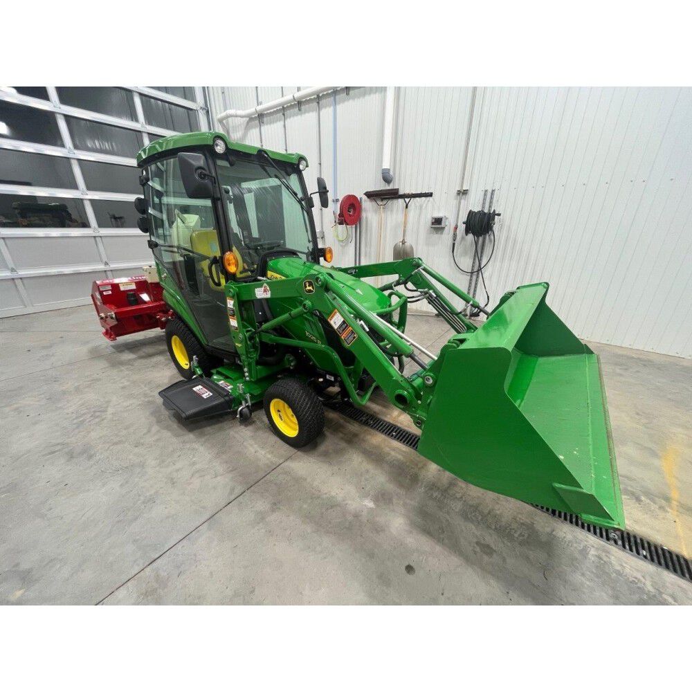 John Deere 1025R 1267cc Diesel Engine-Powered Utility Tractor - 2016 ...