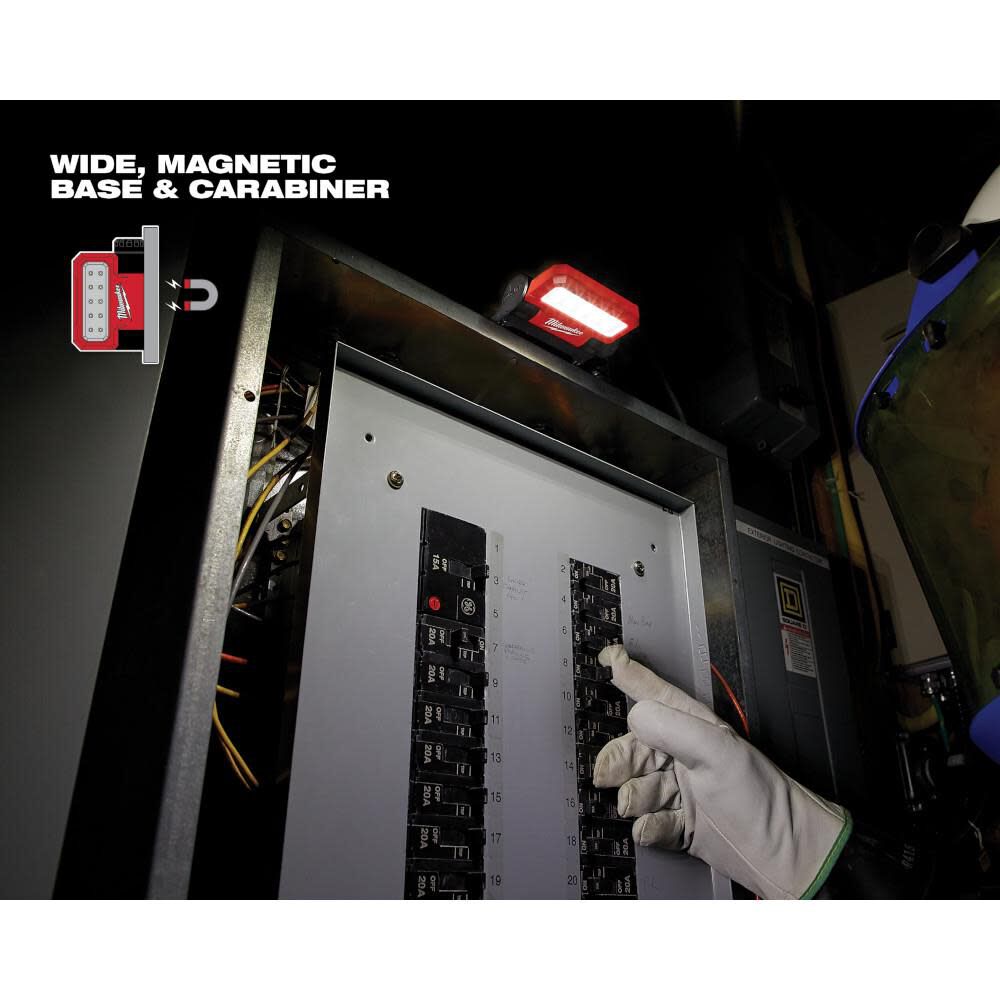 Milwaukee USB Rechargeable Rover Pivoting LED Flood Light 2114-21 ...