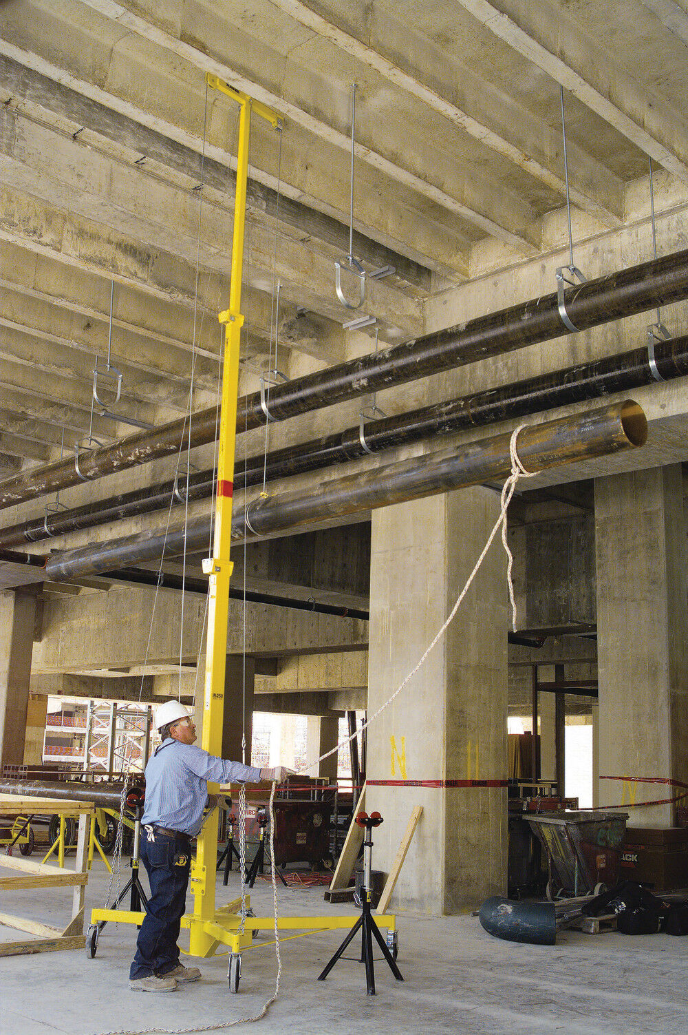 Sumner R 100 Roust A Bout Lift 15 Top Height 780300 - Acme Tools