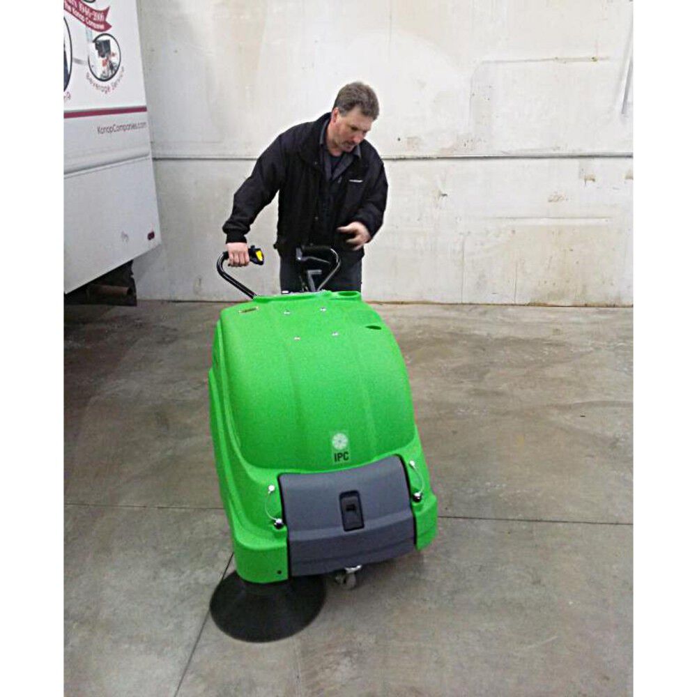 IPC Eagle 512 Walk Behind Vacuum Sweeper 28 in 13 Gallon Battery ...