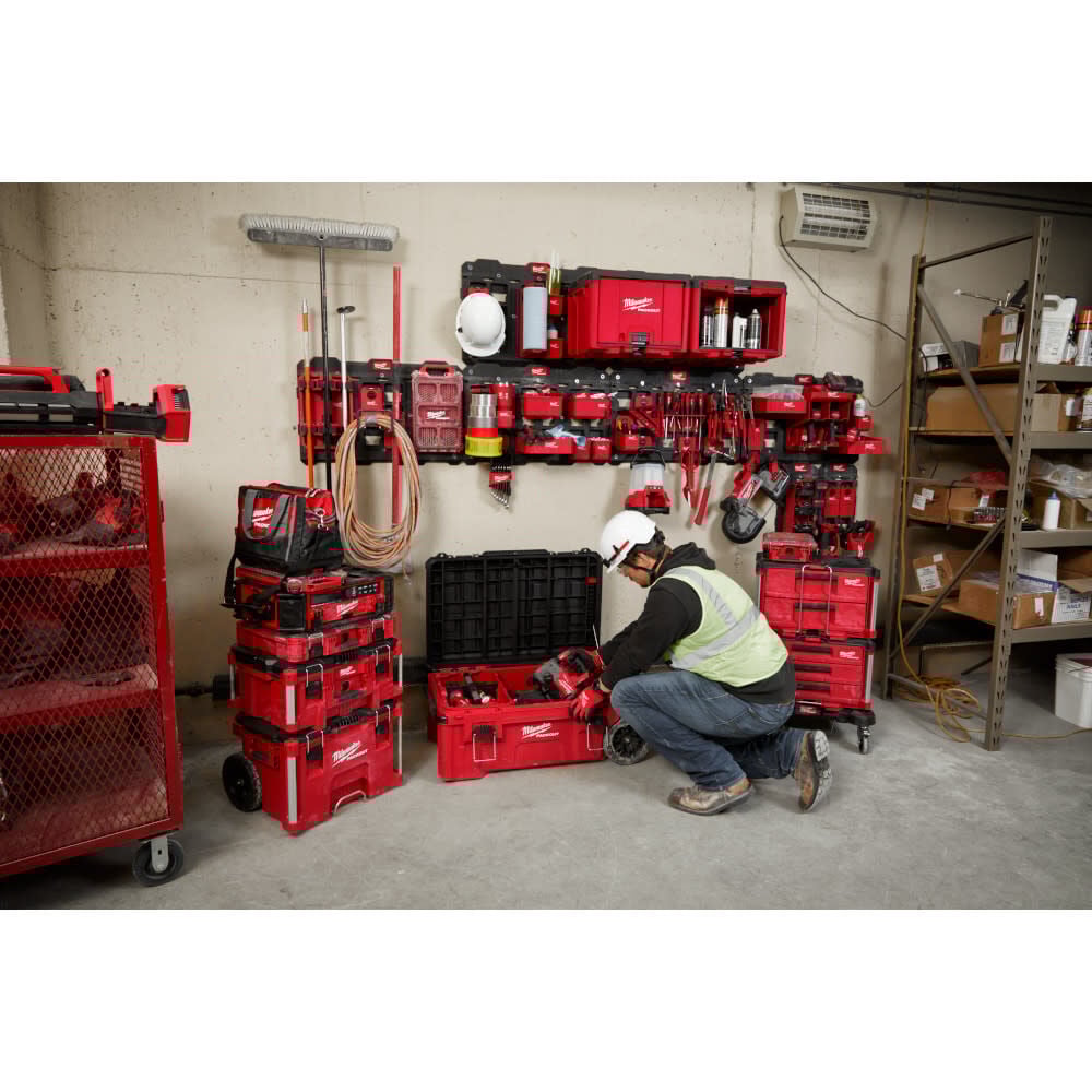 Milwaukee PACKOUT Large Wall Plate with Tool Stations & M18 Battery ...