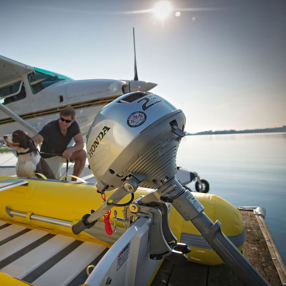 Honda Marine 2.3 HP Portable Outboard Motor BF2.3DHSCH - Acme Tools