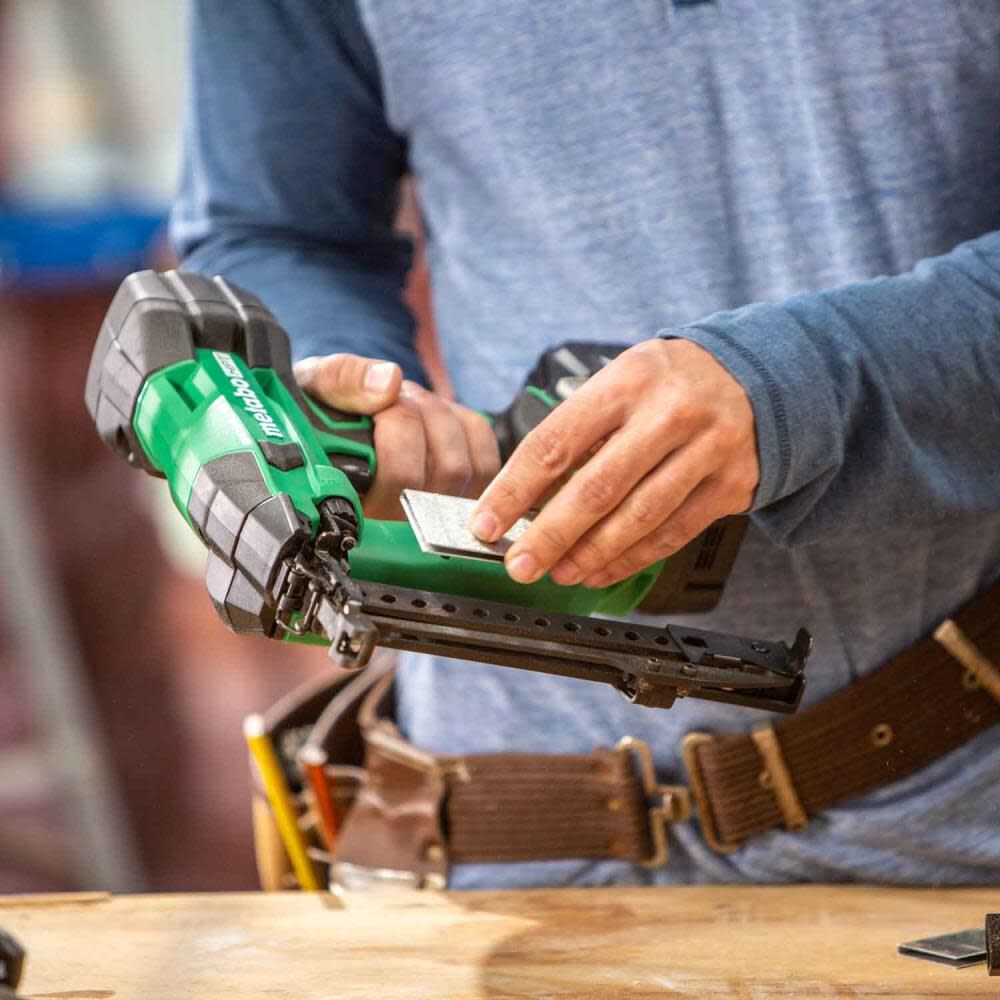 Metabo HPT 18V MultiVolt Brushless 18-Gauge 1/4 in Narrow Crown Stapler ...