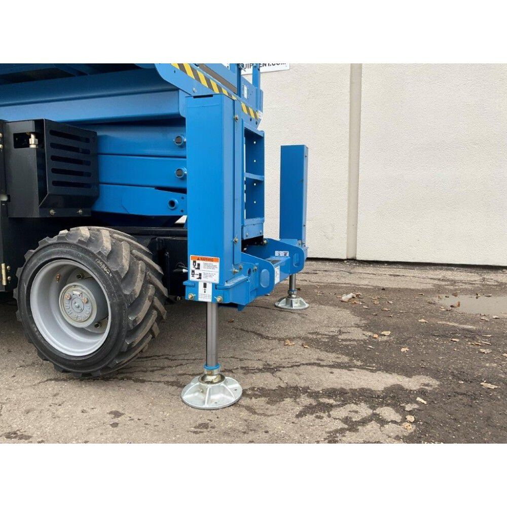 Genie 26ft Dual Fuel Rough Terrain Scissor Lift GS-2669 RT from Genie ...