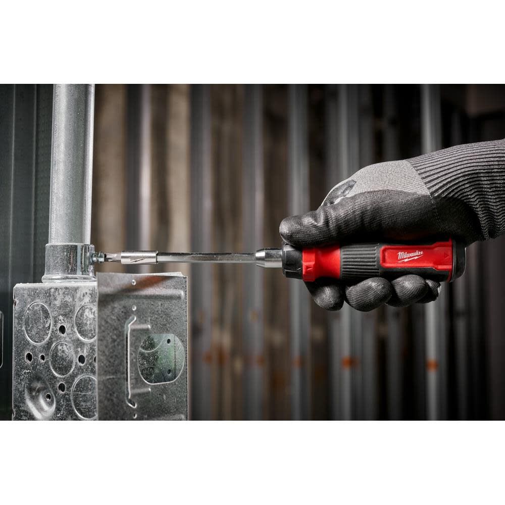 Milwaukee 14-in-1 Ratcheting Multi-Bit and 8-in-1 Ratcheting Compact ...