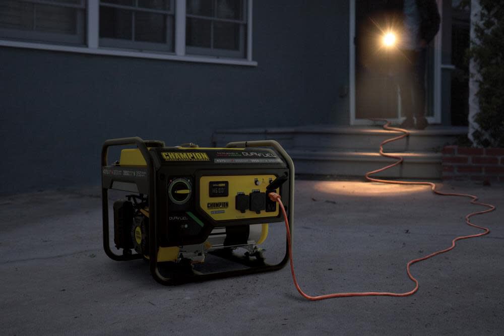 Champion Power Equipment 3500 Watt Dual Fuel Portable Generator 200965 ...