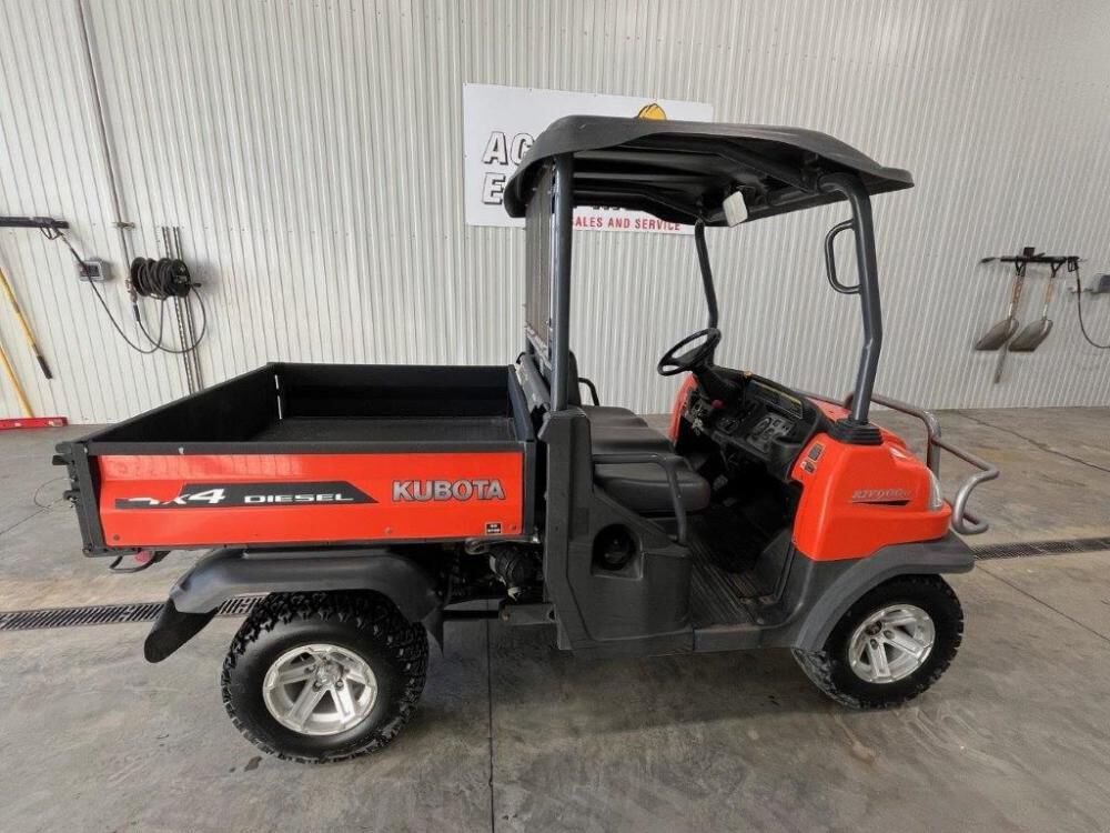 Kubota RTV900 898 cc 21.6HP Diesel-Powered Utility Vehicle - 2012 Used ...