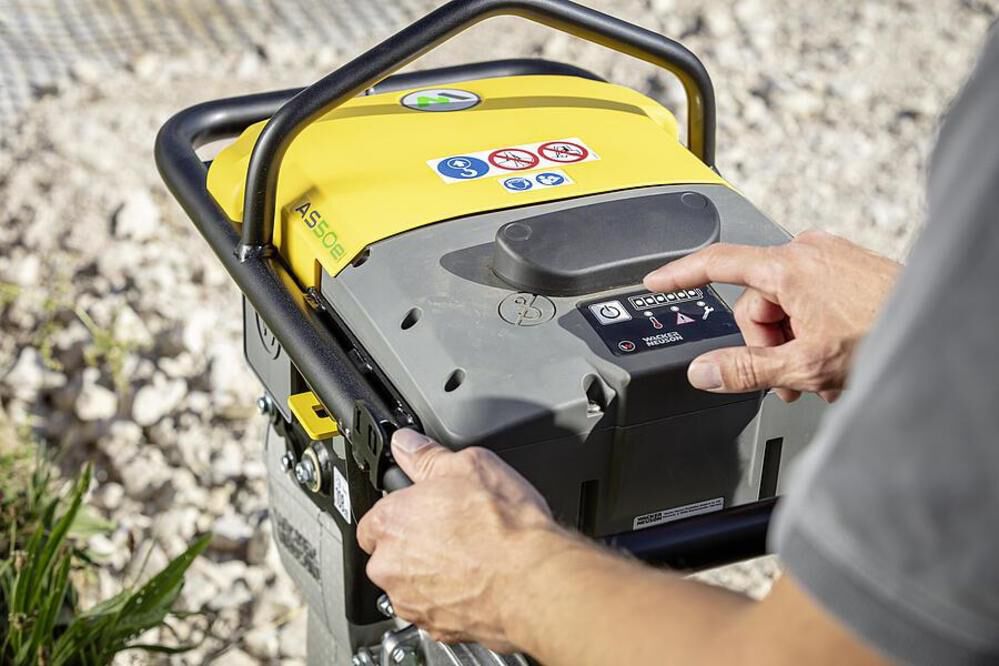 Wacker Neuson AS50e 11" Shoe Rammer Battery-Powered (Bare Tool ...