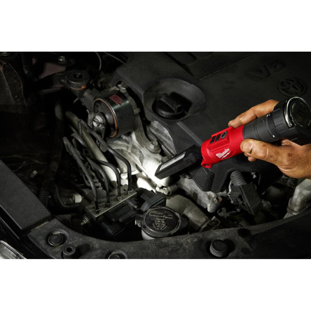 Milwaukee REDLITHIUM USB Stick Light with Magnet 2128-21 - Acme Tools