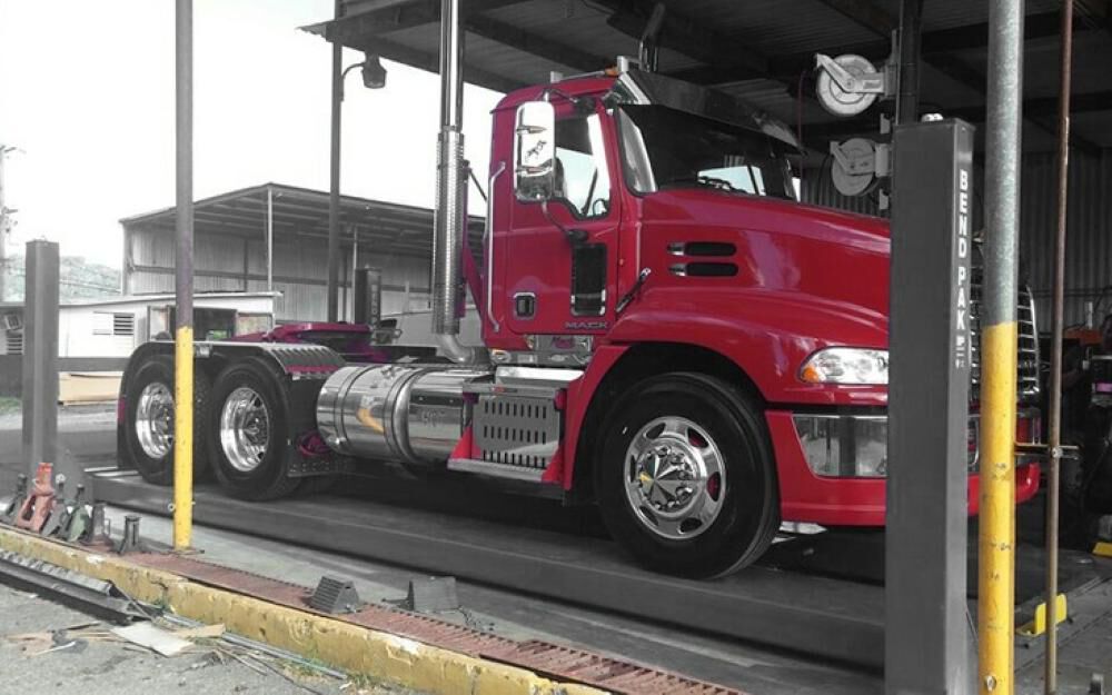 Bendpak HDS-27 Heavy Duty Truck Lift Extended Ramps 27000 lbs Capacity ...