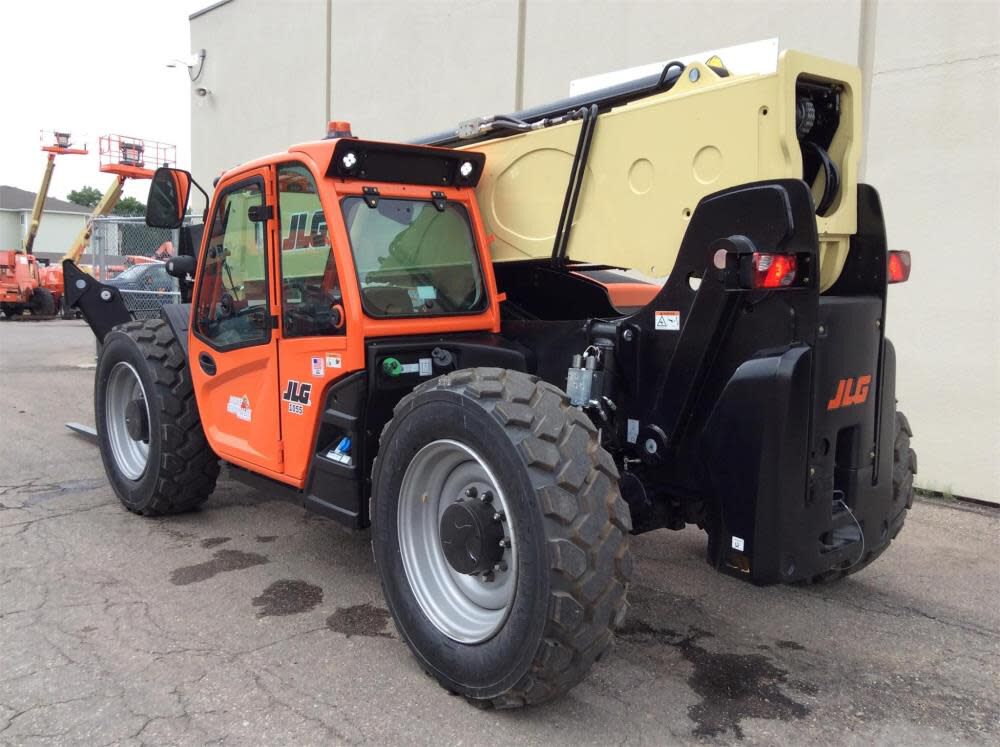 JLG 10000 lb / 55 ft Telehandler w. Cab and Heat 1055-P4 - Acme Tools