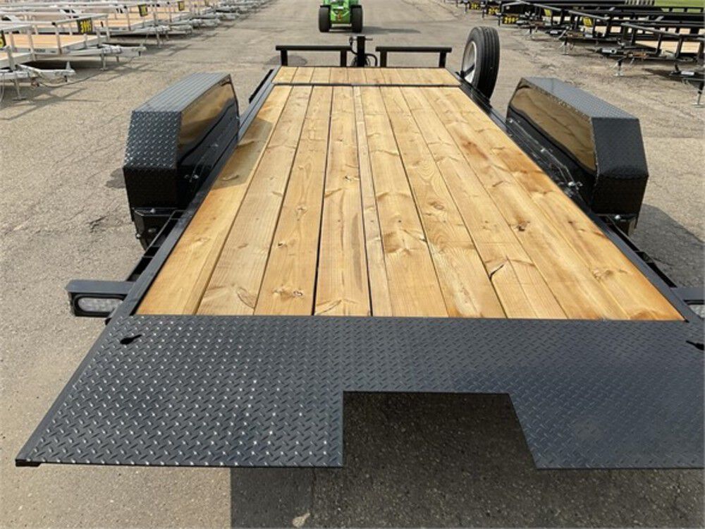 Doolittle Trailer Mfg 20' EZ Loader GT Flatbed Trailer Split-Deck ...