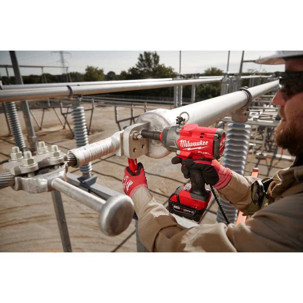 Milwaukee M18 FUEL 1/2in High Torque Impact Wrench with Pin Detent ...