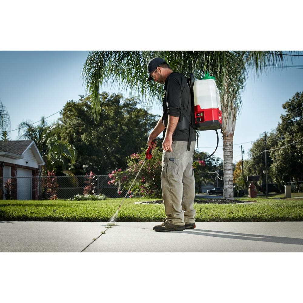 Milwaukee SWITCH TANK 4 Gallon Sprayer Tank Assembly 49-16-28PS - Acme ...