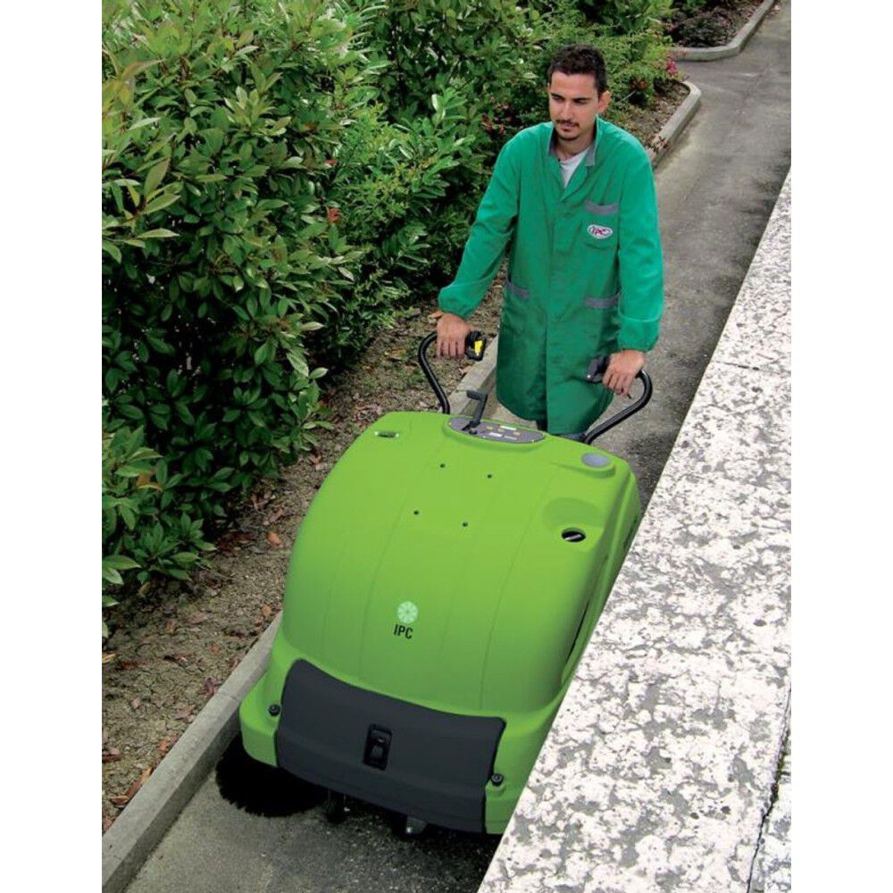 IPC Eagle 512 Walk Behind Vacuum Sweeper 28 in 13 Gallon Battery Powered 512ET from IPC Eagle ...