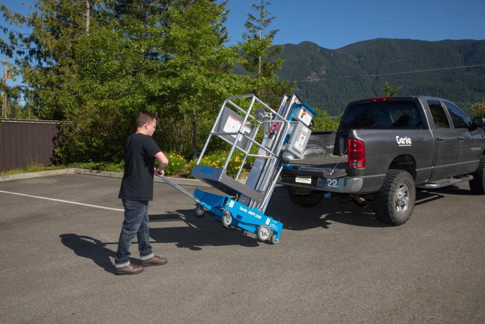 Genie 30 Ft. DC Power Super Series Aerial Work Platform AWP-30S DC ...