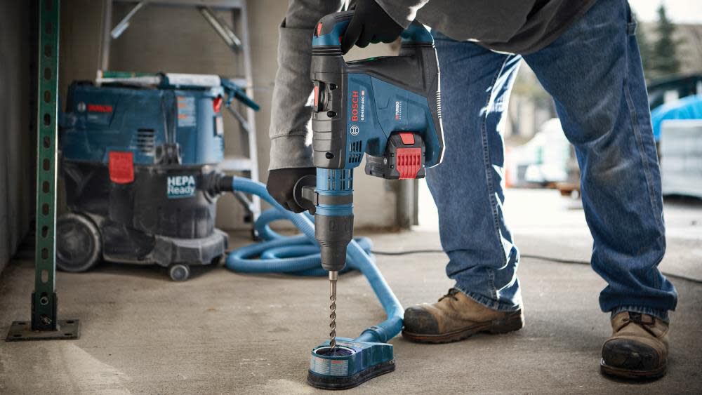 Bosch PROFACTOR 18V Hitman 1 5/8in Rotary Hammer Connected Ready SDS max (Bare Tool) GBH18V-40CN ...