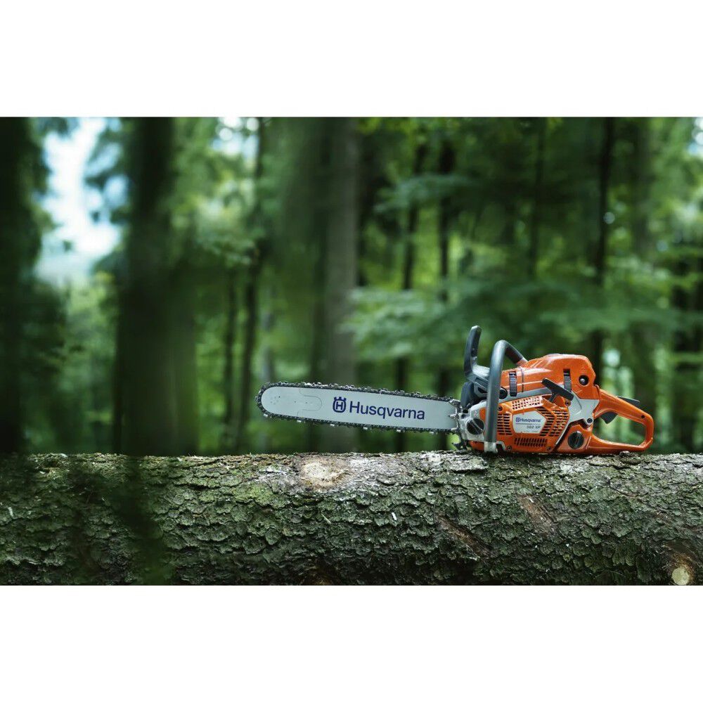 Husqvarna 562XP 28in Bar .05 In Gauge 59.8cc Gas Powered Chainsaw 970 ...