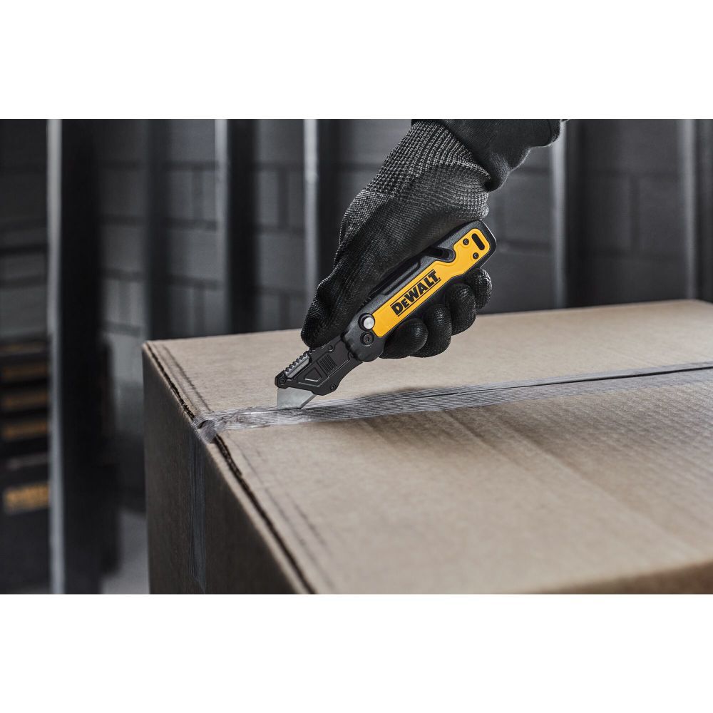 DEWALT Push & Flip Folding Utility Knife with Storage DWHT10992 - Acme ...