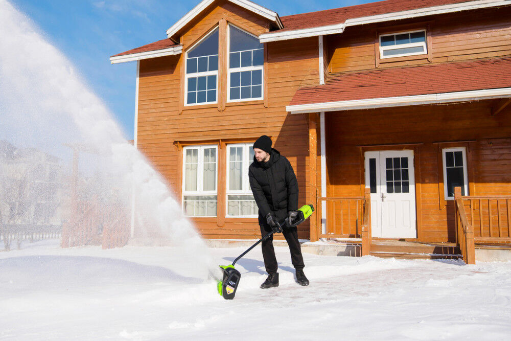 Greenworks 80V 12in Snow Shovel with 2Ah Battery & Charger Kit 2600602 ...