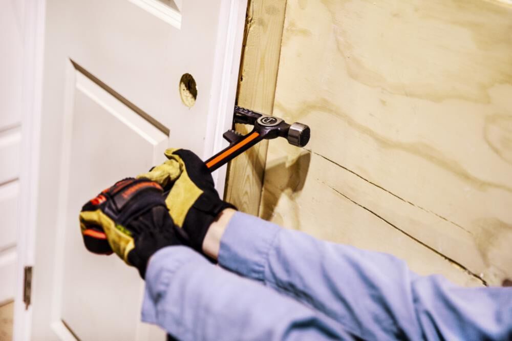 Crescent 22oz Steel Demo Hammer CHSDEM22 - Acme Tools