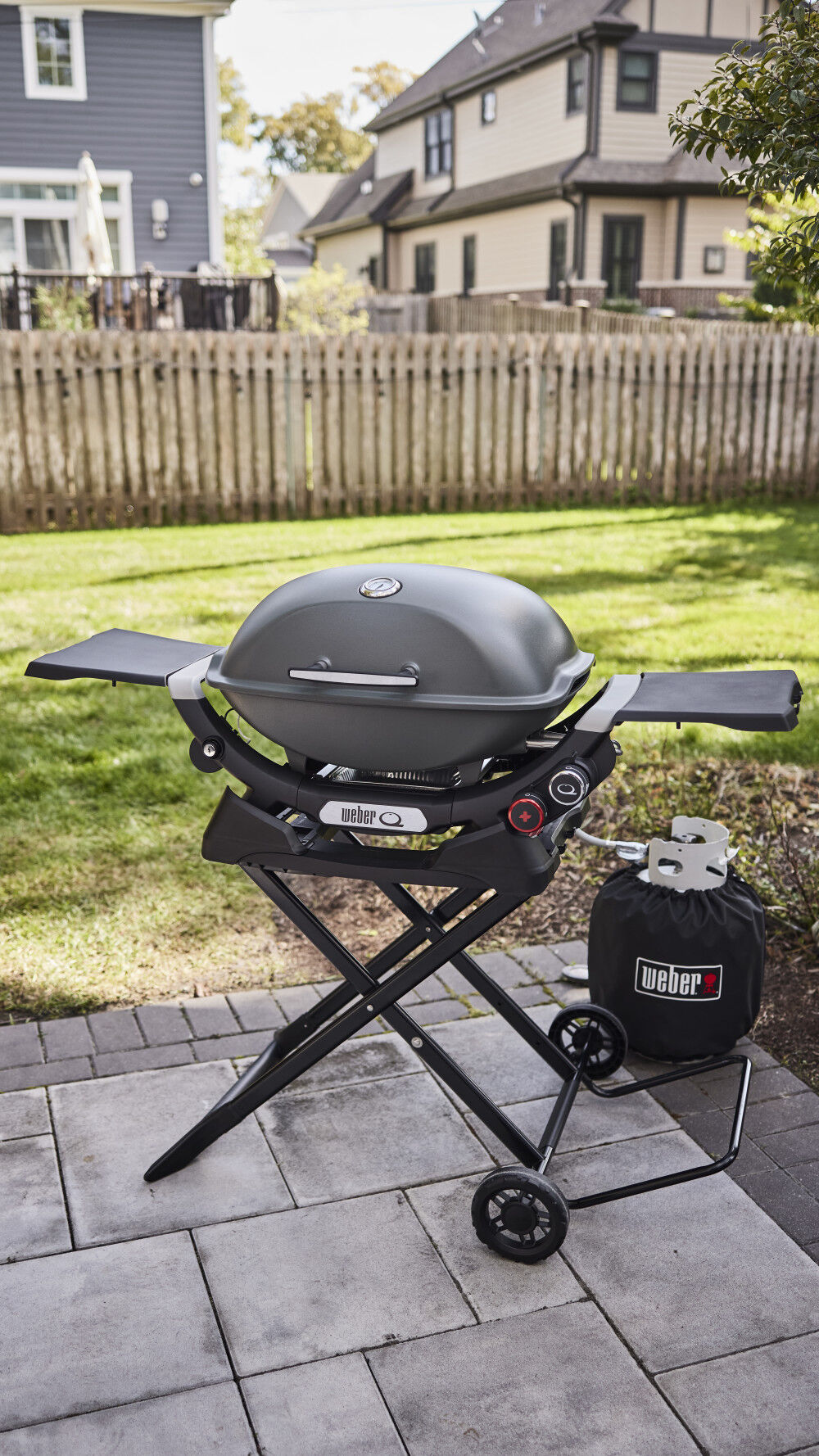 Weber Q2800N+ Gas Grill (Liquid Propane), Charcoal Grey 1500378 - Acme ...