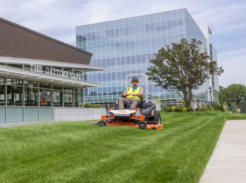 Stihl RZ 960KI Z TURN 60" Zero Turn Lawn Mower with Kawasaki EFI Engine ...