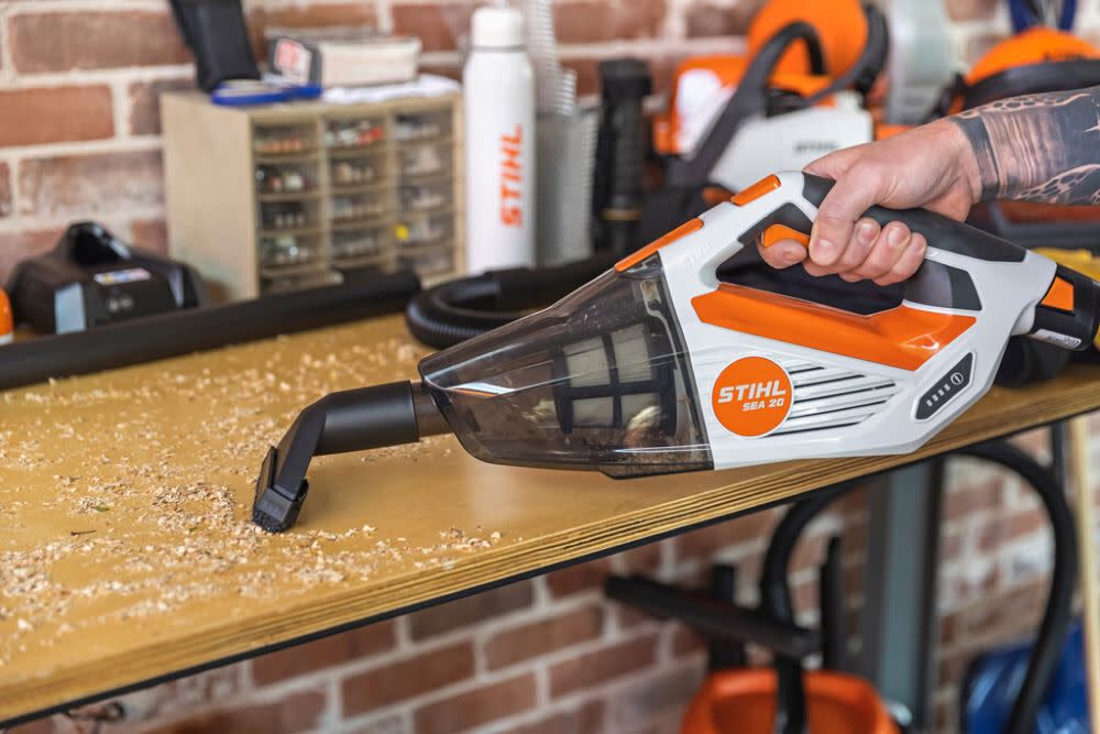 Stihl SEA 20 Battery Powered Handheld Vacuum with Battery & Charger ...