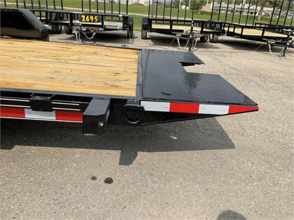Doolittle Trailer Mfg 20' EZ Loader GT Flatbed Trailer Split-Deck ...