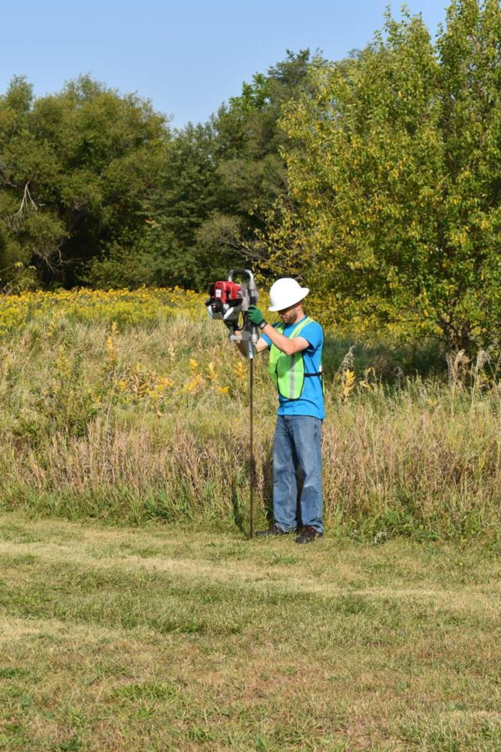 Rhino Tool GPD-30 Ranch Pro Gas Powered Post Driver - 1-3/4in Chuck ...