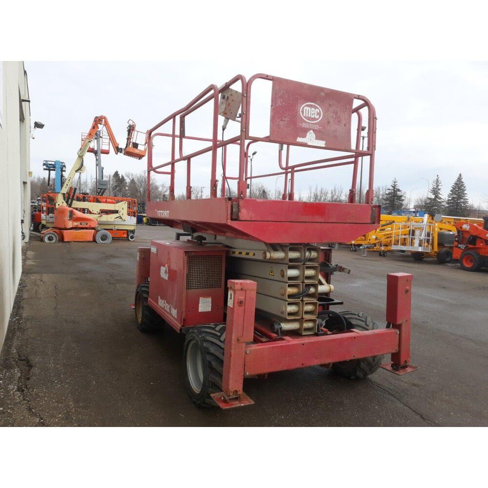 mec 3772 RT 37ft 1000 Lbs Gasoline/LPG Scissor Lift - 2012 Used 3772 RT ...