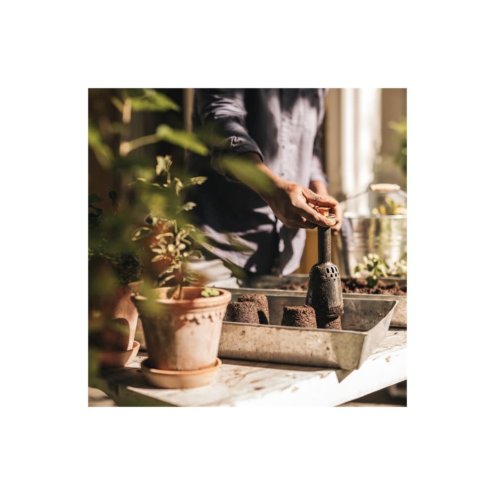 Fiskars Orange and Black Soil Block Maker 340120-1001 from Fiskars ...