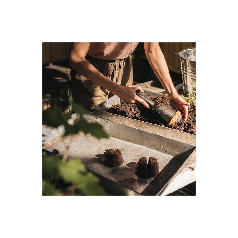 Fiskars Orange and Black Soil Block Maker 340120-1001 - Acme Tools